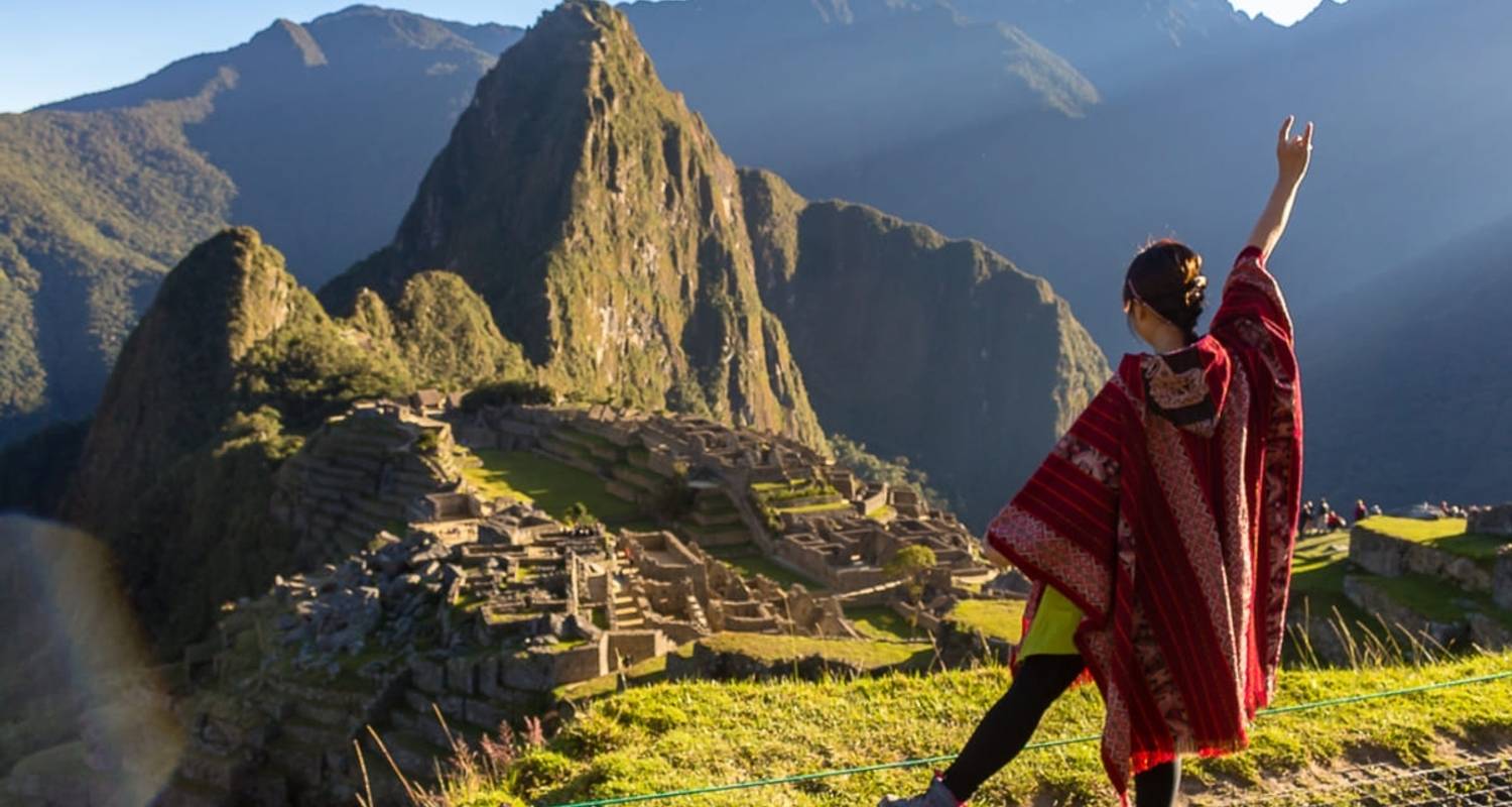 Machu Picchu by Car 2 Days: Budget Adventure from Cusco